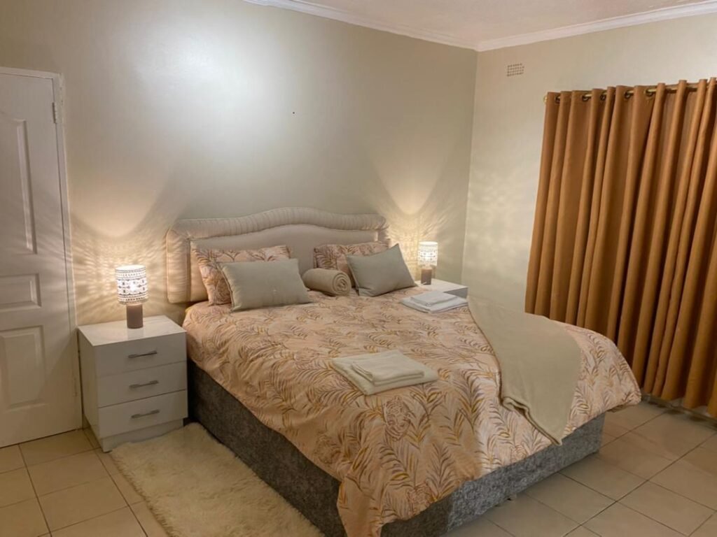 Bright & Spacious - Zimre Park - Muhacha Holiday Accommodations