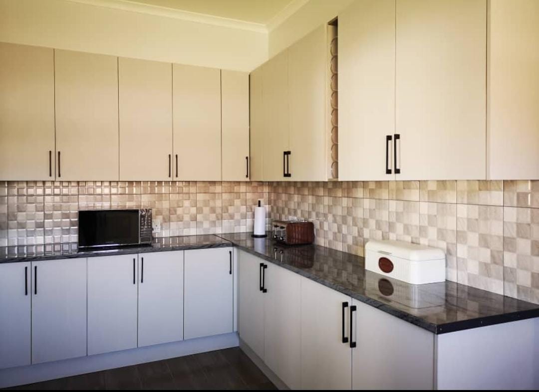 Hardy Homes : West - Muhacha Holiday Accommodations